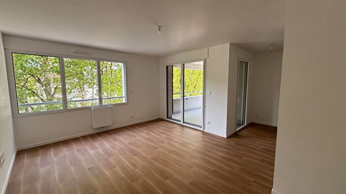 Appartement à louer - Nantes, Nantes Erdre, La Beaujoire, Saint-Joseph de Porterie - 2 pièces - 1 chambre