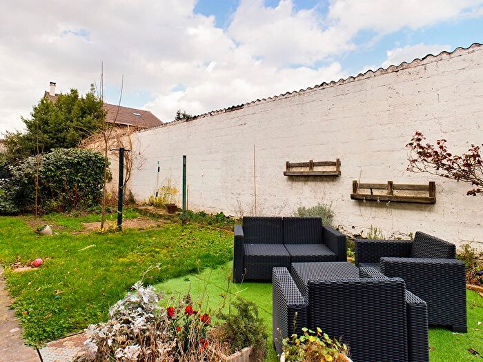 Appartement à vendre - Colombes, Henri Martin Estienne dOrves - 3 pièces - 2 chambres