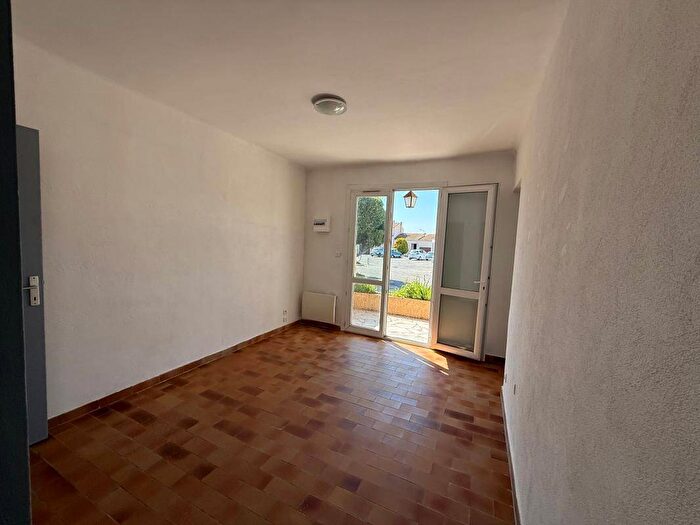 Appartement à louer - Le Carestier-Le Taulet, Marignane - 2 pièces - 1 chambre