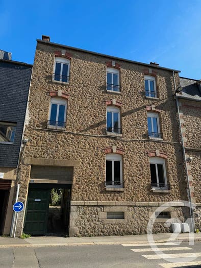 Maison 9 pièces à Fougères, Paron, Orières, Ecartelée, Bonabry, à vendre