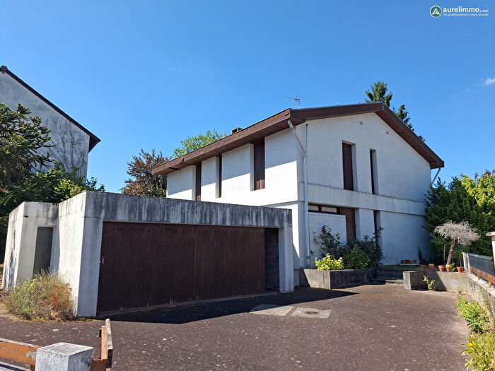 Maison à vendre - Montluçon, Rimard, Nerdre - 7 pièces - 5 chambres