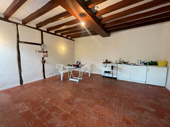 Maison 2 pièces à Saint-Bomer, à vendre