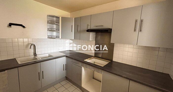 Centre Est et Sud, Gonesse : Appartement 2 pièces à louer