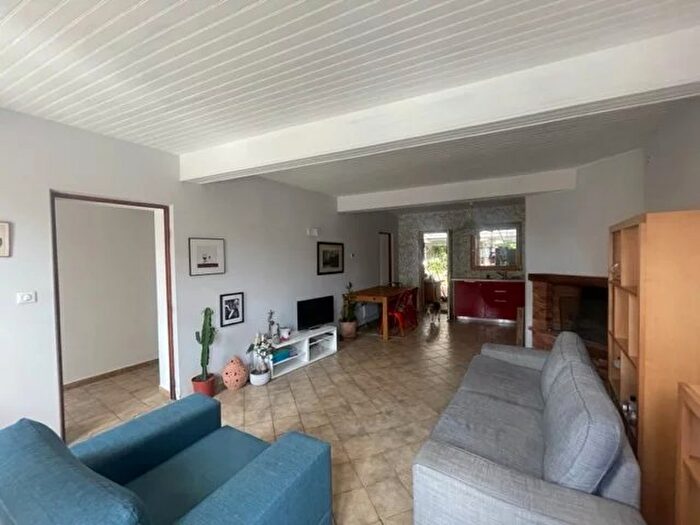 Maison 4 pièces à louer à Roquettes