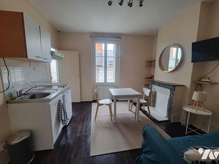 Appartement à louer - Orléans - 2 pièces - 1 chambre