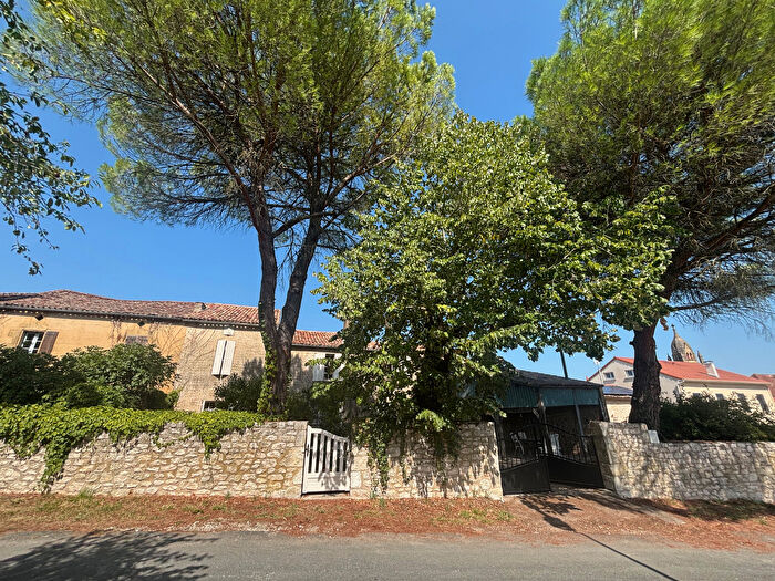 Maison 6 pièces à Faux, à vendre