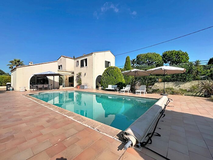 Cagnes-sur-Mer, Le Vallon des Vaux, La Campanette, Montaleigne : Maison 5 pièces à vendre