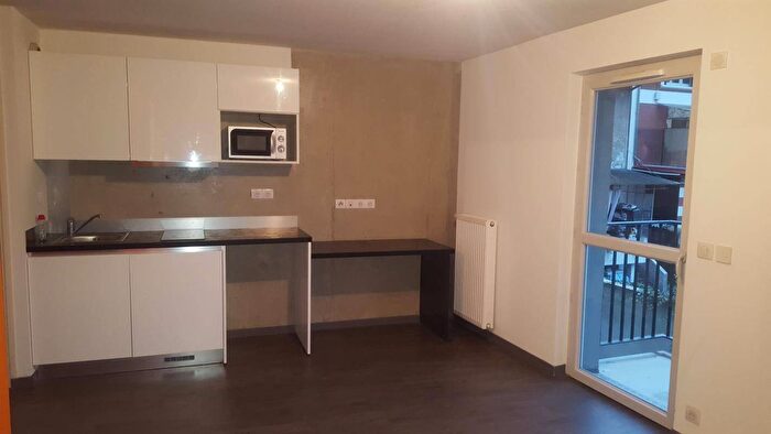 Appartement à louer - Centre Ville Nord, Aix-les-Bains - 1 pièce