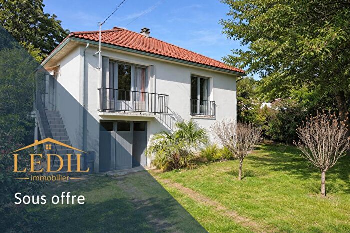 Maison à vendre - Bagnères-de-Bigorre - 3 pièces - 2 chambres