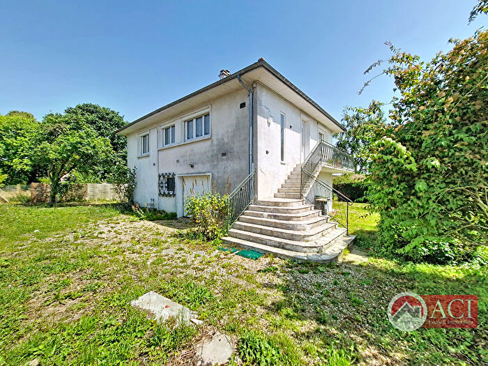 Maison 3 pièces à Tilly, à vendre