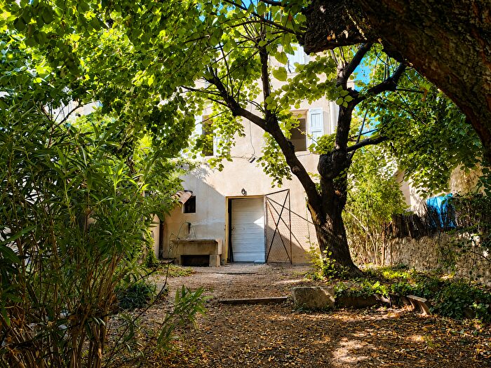 Volx : Maison 3 pièces à louer