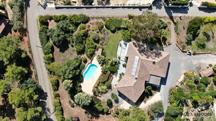 Maison à vendre - La Cadière-dAzur - 12 pièces - 7 chambres