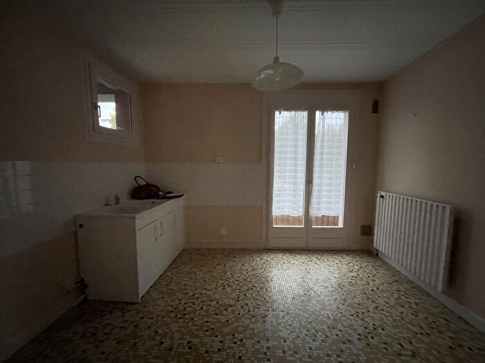 Appartement à louer - Riom, Gare, Dagneaux, Moulin dEau, Planchepaleuil, Le Marais - 3 pièces - 2 chambres