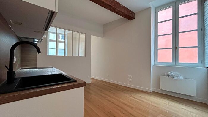 Appartement à louer - Toulouse, Les Carmes-Esquirol - 1 pièce
