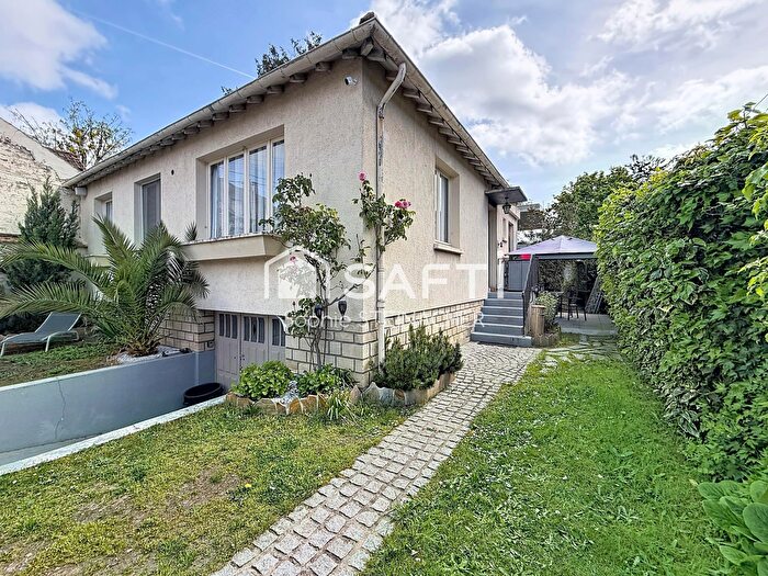 Chatou, Est : Maison 5 pièces à vendre