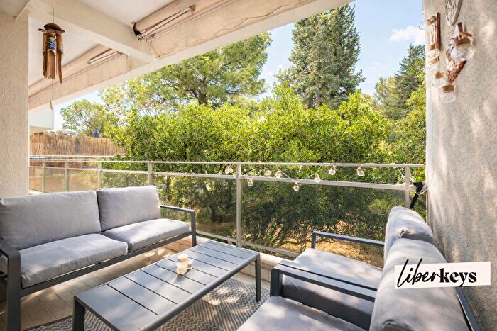 Appartement à vendre - Marseille e , Saint-Giniez - 4 pièces - 3 chambres