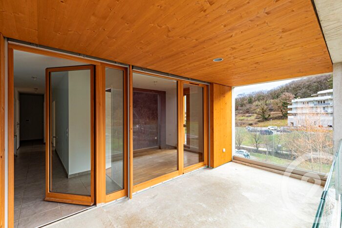 Appartement à vendre - Seyssins - 4 pièces - 3 chambres