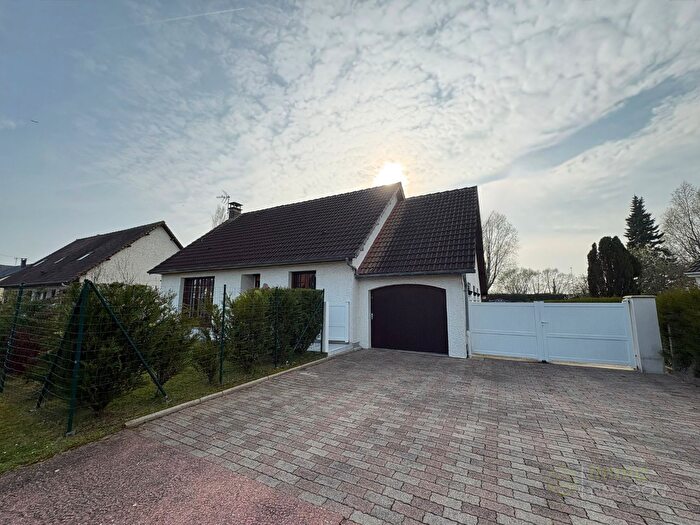 Maison à vendre - Rue - 5 pièces - 3 chambres