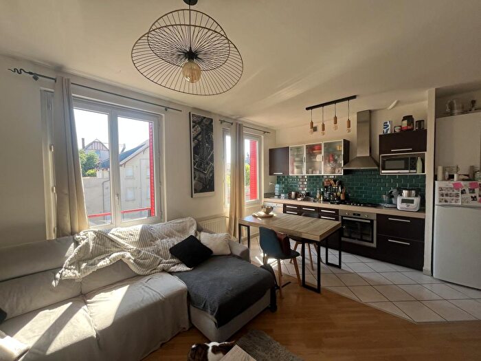 Appartement à louer - Rodez, Gare, Le Faubourg - 3 pièces - 2 chambres