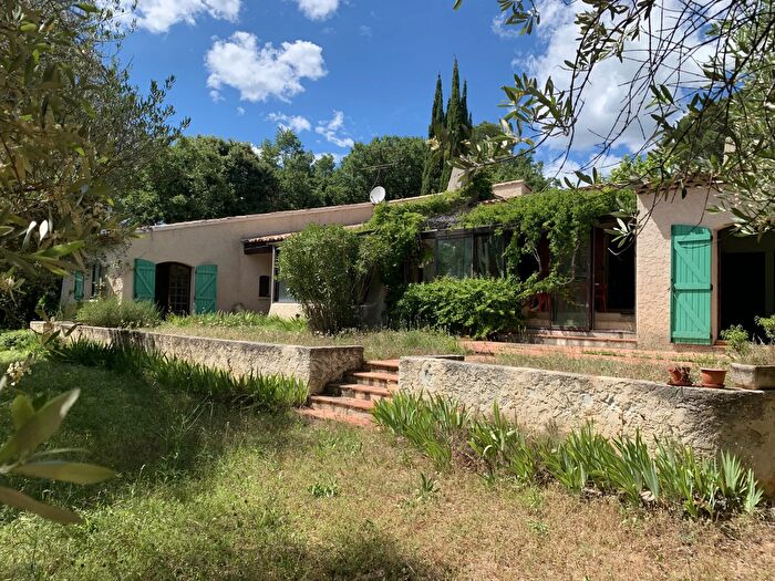 Maison à vendre - Garéoult - 5 pièces - 4 chambres