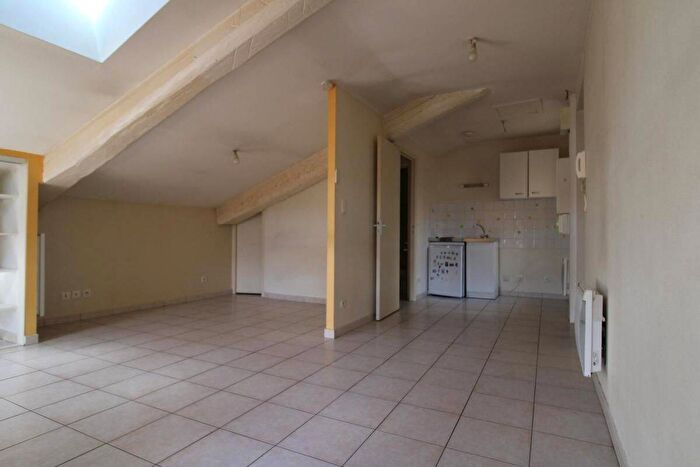 Appartement 1 pièce à Est, Belleville-en-Beaujolais, à louer