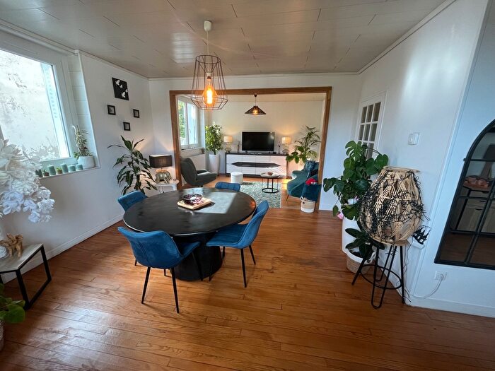 Maison à vendre - Decazeville - 4 pièces - 3 chambres