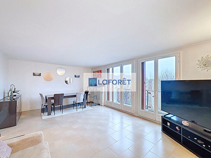 Appartement à vendre - Le Plessis-Trévise, Val Roger - 4 pièces - 2 chambres