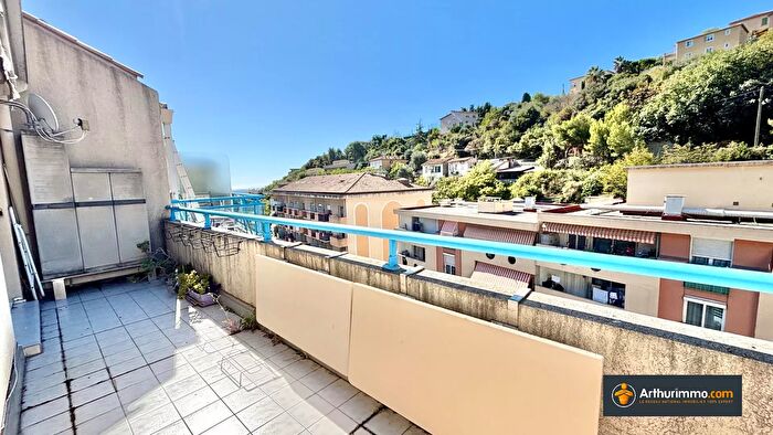 Appartement à vendre - Nice, Madeleine - 2 pièces - 1 chambre