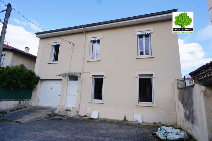 Maison 6 pièces à louer à Villeurbanne