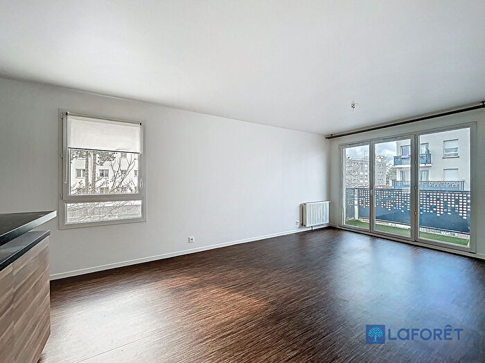 Appartement à vendre - Arpajon - 3 pièces - 2 chambres