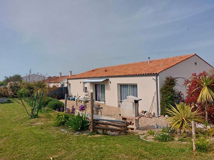 Maison 5 pièces à Arces, à vendre