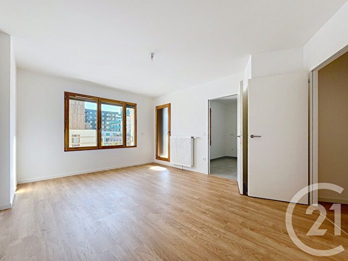 Nanterre, Parc Nord : Appartement 3 pièces à louer