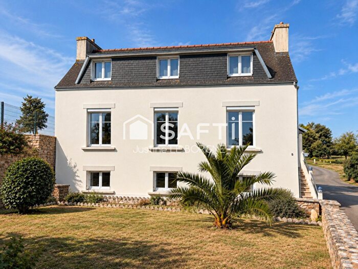 Maison 5 pièces à Plouhinec, à vendre
