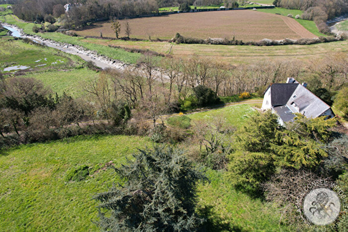 Maison à vendre - Créhen - 10 pièces - 8 chambres