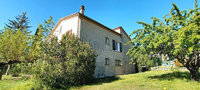 Banon : Maison 8 pièces à vendre