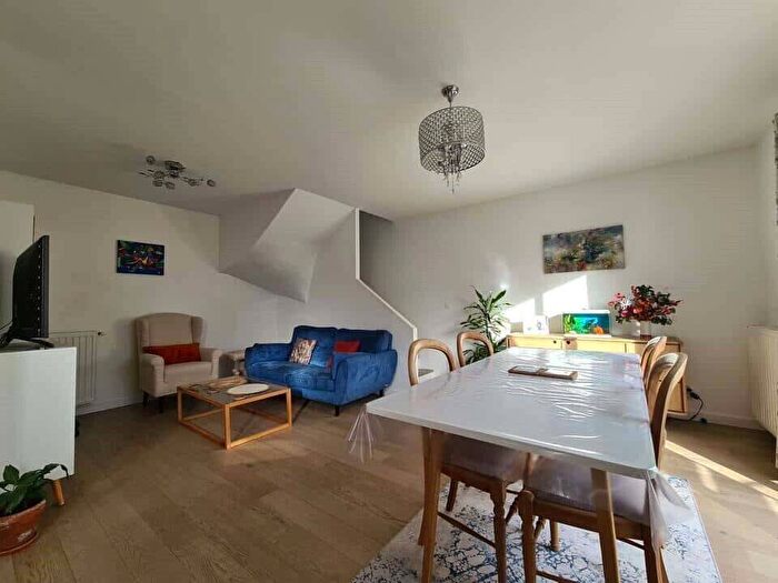 Appartement à louer - Main de Fer, Houilles - 4 pièces - 2 chambres