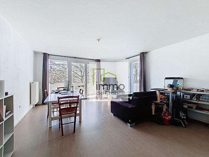 Appartement à vendre - Lille, Fives - 3 pièces - 2 chambres