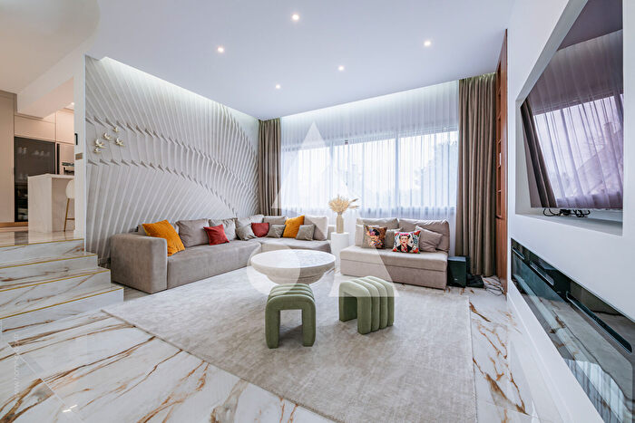 Maison à vendre - Ormesson-sur-Marne - 7 pièces - 5 chambres