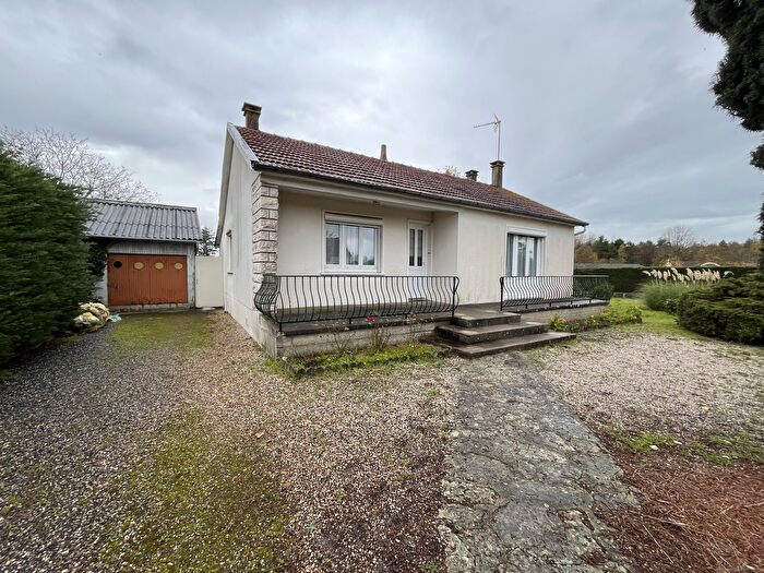 Maison à vendre - Bouges-le-Château - 4 pièces - 2 chambres