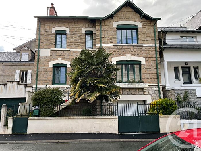 Maison à vendre - Brive-la-Gaillarde, Centre-ville, Pont Cardinal, Champanatier - 6 pièces - 4 chambres