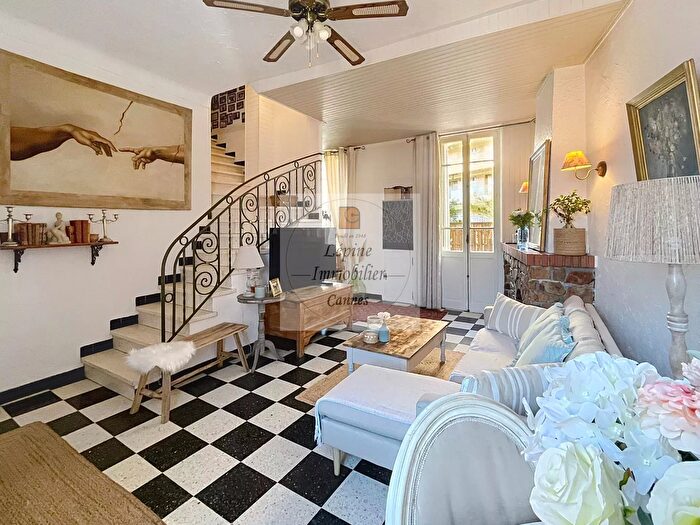 Appartement à vendre - Cannes, Petit Juas - 5 pièces - 4 chambres