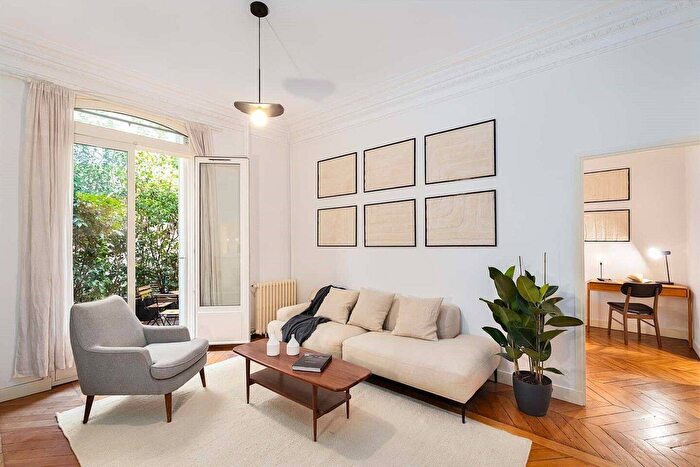 Appartement à louer - Saint Thomas dAquin, Paris ème arrondissement - 1 pièce