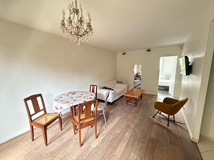 Appartement 3 pièces à Joinville-le-Pont, Vautier, à louer