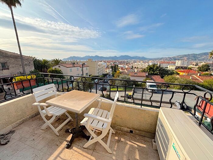 Appartement à vendre - Cannes, Croix des Gardes - 5 pièces - 4 chambres