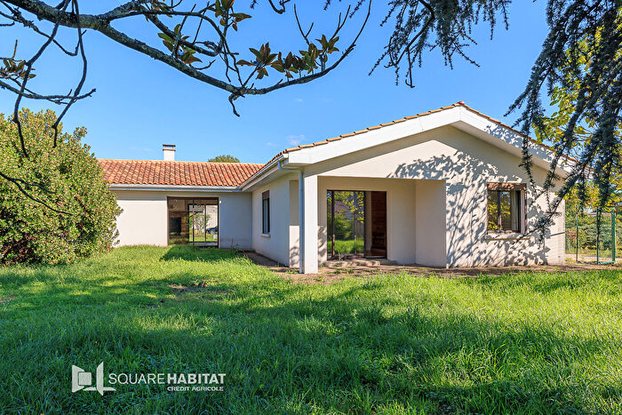 Maison à vendre - Saint-Denis-de-Pile - 4 pièces - 3 chambres