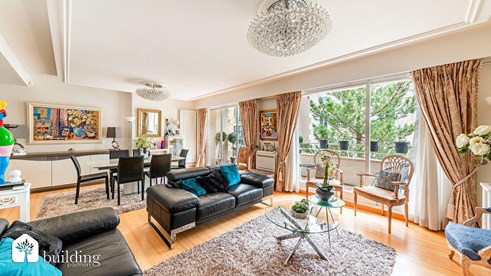 Neuilly-sur-Seine, Charles Laffitte - Appartement 4 pièces à vendre