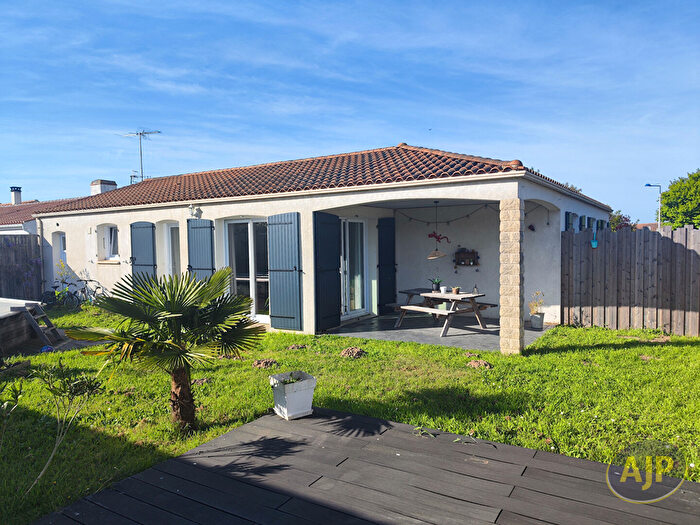 Maison à vendre - LAiguillon-sur-Mer - 4 pièces - 3 chambres