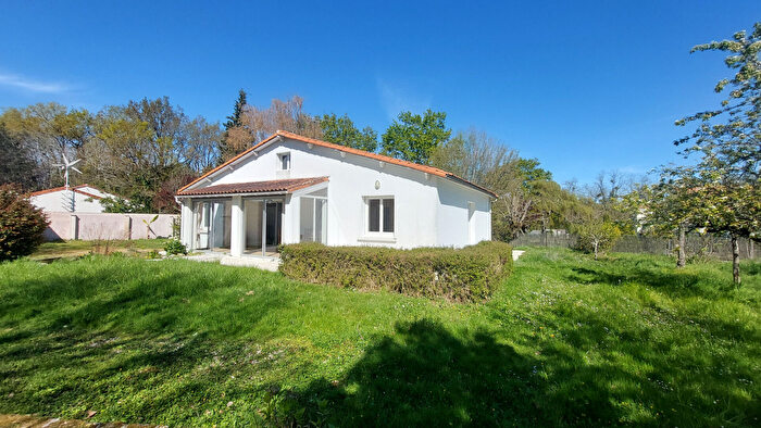Maison 6 pièces à vendre à Chaniers