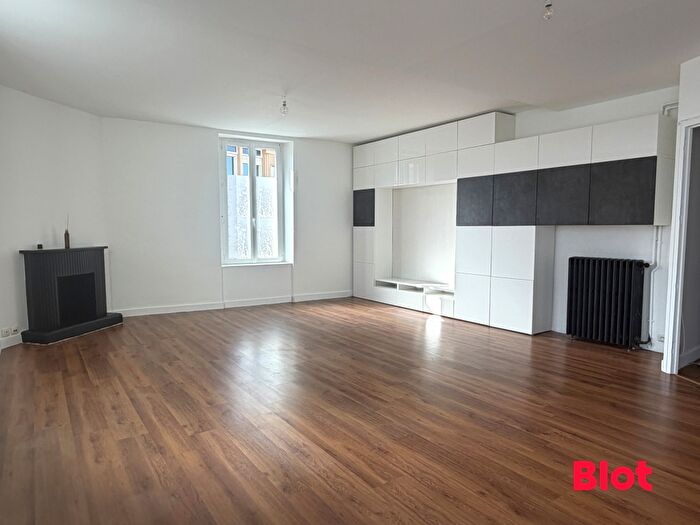 Fougères, Paron, Orières, Ecartelée, Bonabry - Appartement 3 pièces à louer
