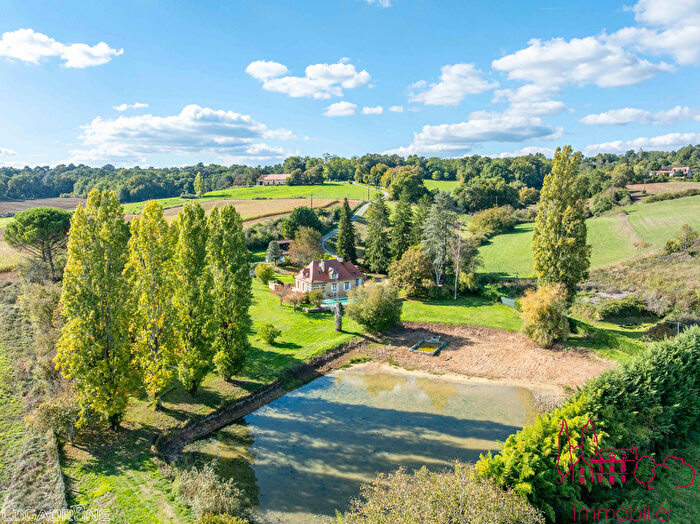 Maison à vendre - Villamblard - 6 pièces - 4 chambres